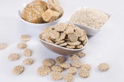 Buy Sweet Gud Rewri At Wholesale Prices in Jaipur - Surbhi Gajak