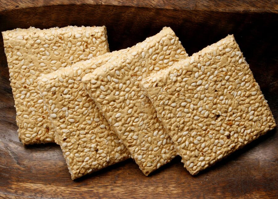 Buy Seeds And Jaggery Gajak At Wholesale Prices In Jaipur - Surbhi Gajak